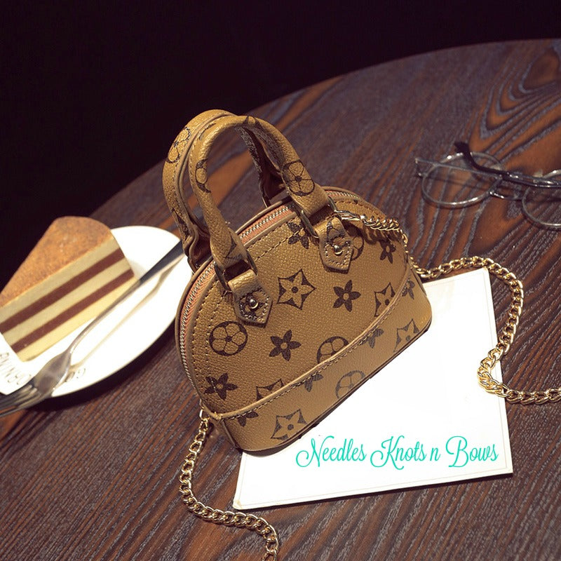 Girls Mini Fashion Logo Shell Handbag, Crossbody Dome Purse – Needles ...